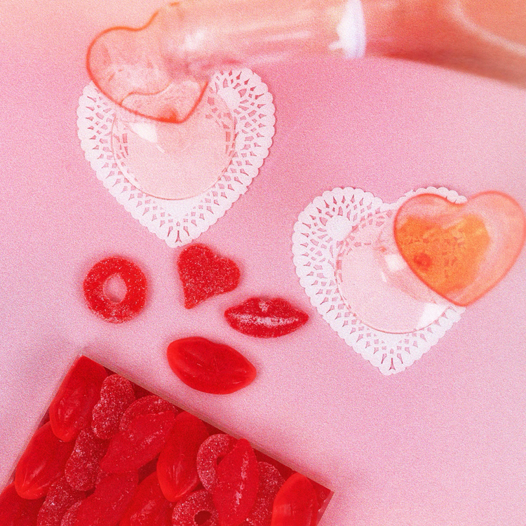 Ruby Bond. Designer Candy Boxes & Bags by Elizabeth Schmitt – Ruby Bond