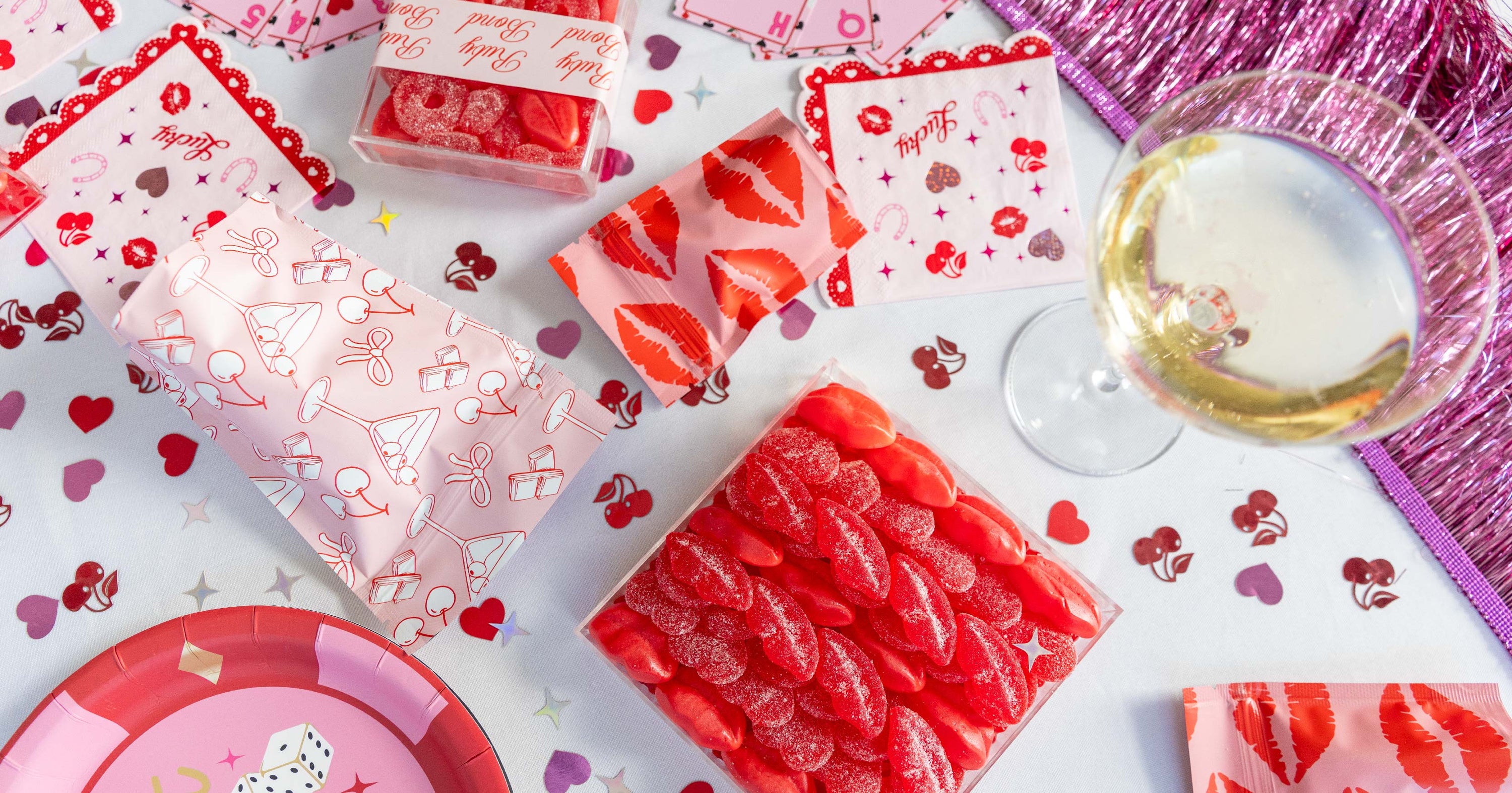 Ruby Bond. Designer Candy Boxes & Bags by Elizabeth Schmitt – Ruby Bond